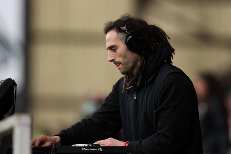Shane Williams and James Hook to play together again as Wales star ...
