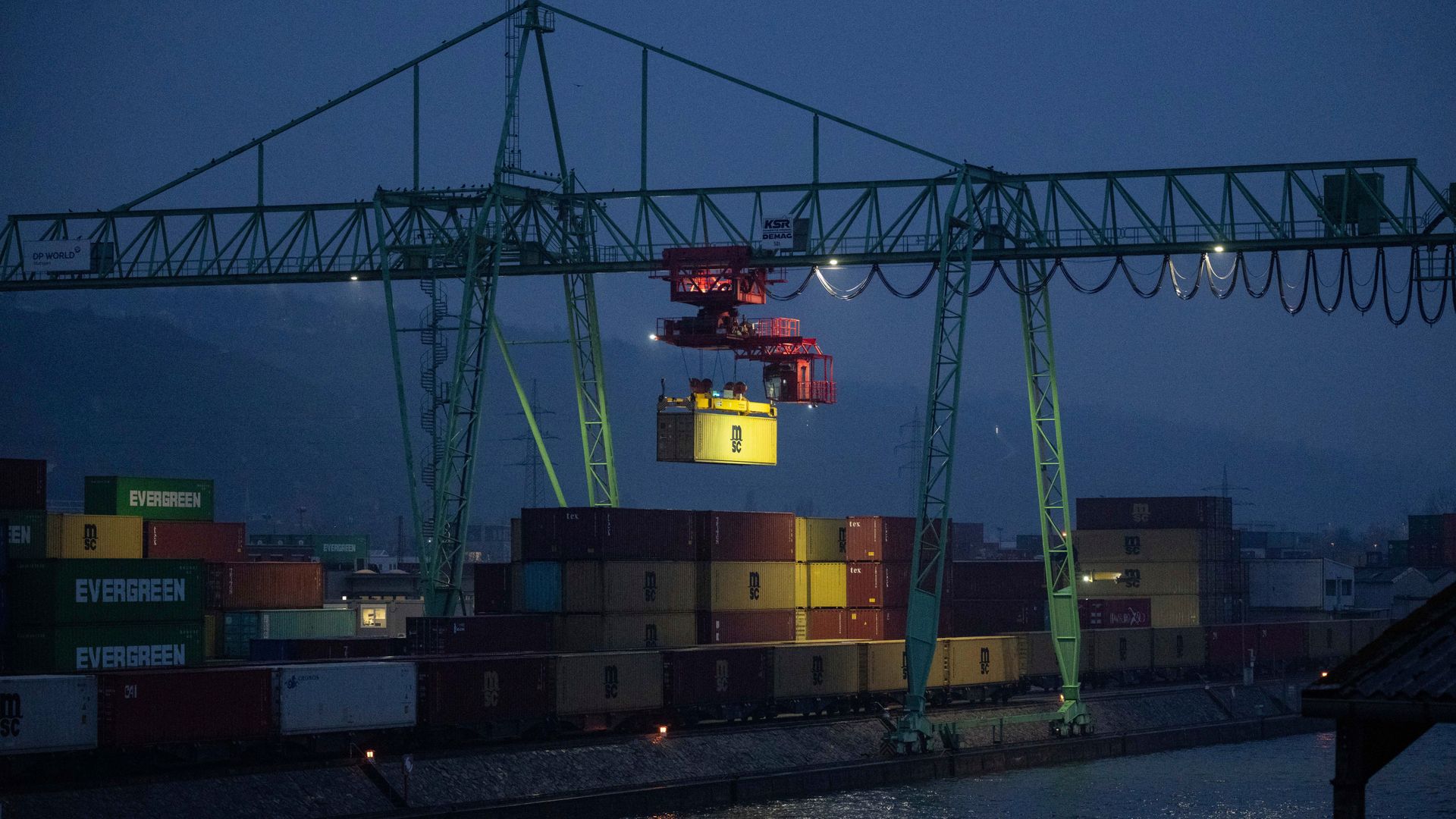 Wirtschaft in Deutschland: EU halbiert Wachstumsprognose