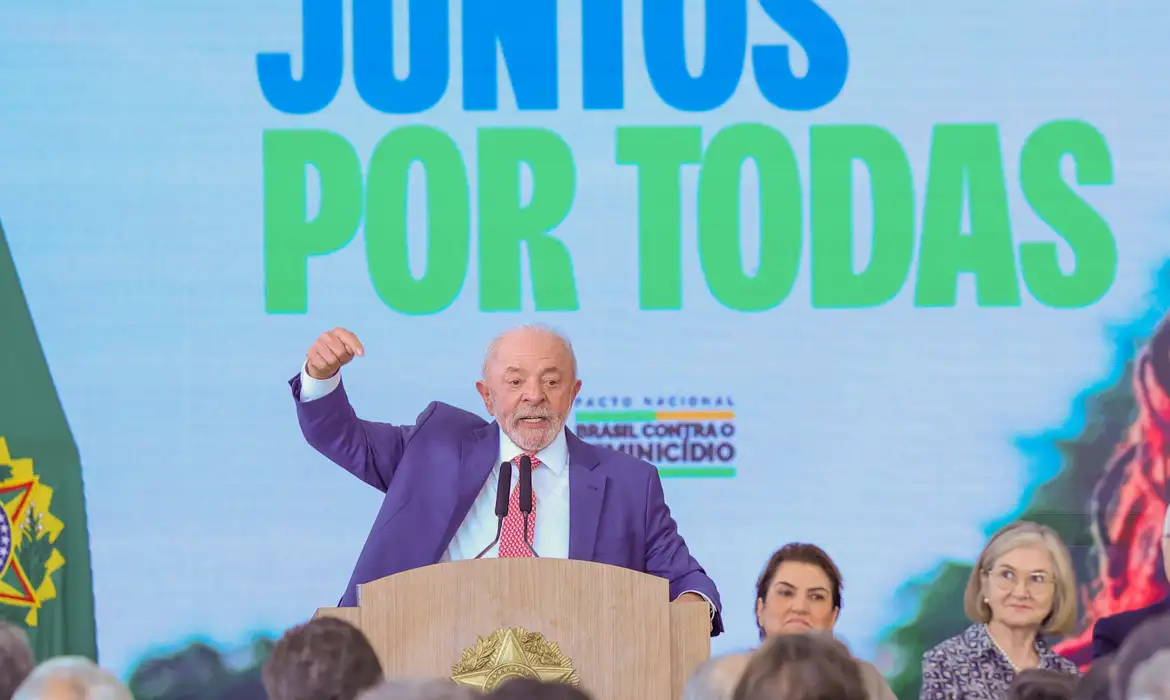 Lula assina decreto do novo Marco Civil da Internet e amplia ...