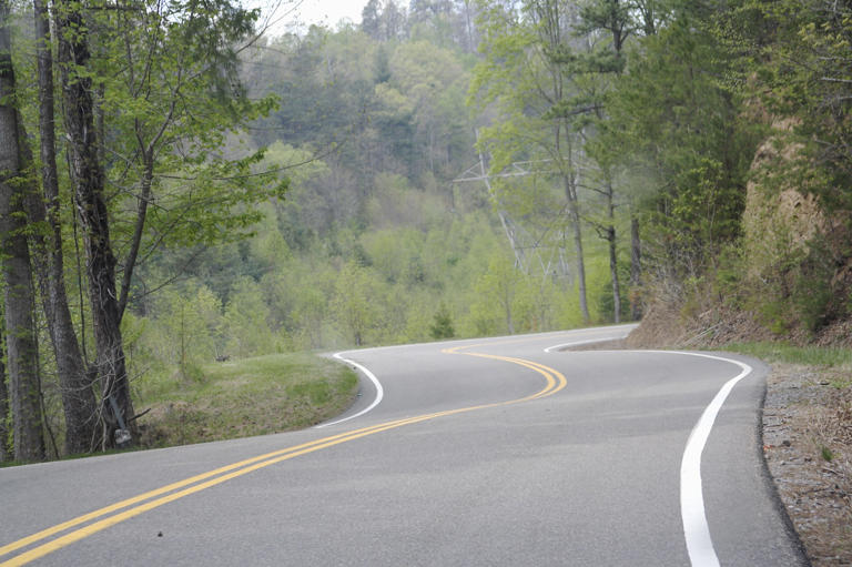 Tail of the Dragon turns deadly as Florida riders killed in Harley ...
