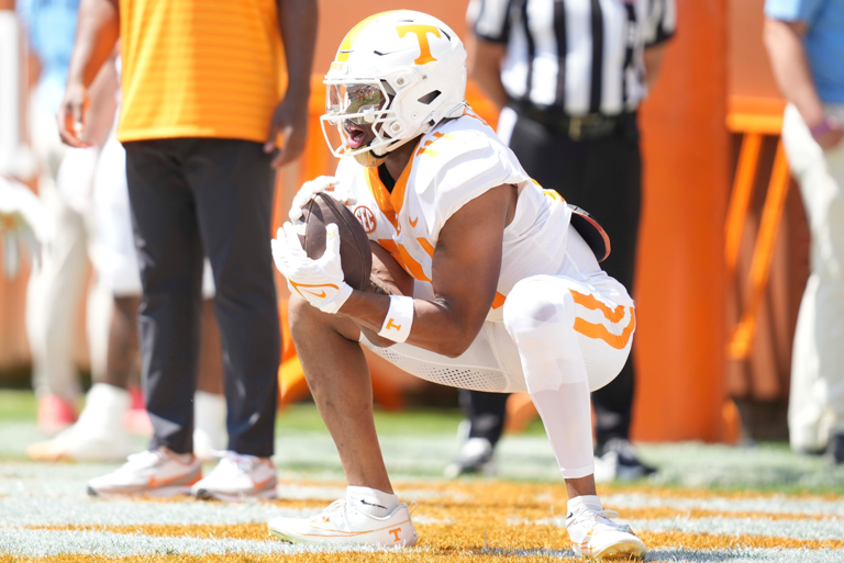 National media outlet ranks top 100 players in college football and ...