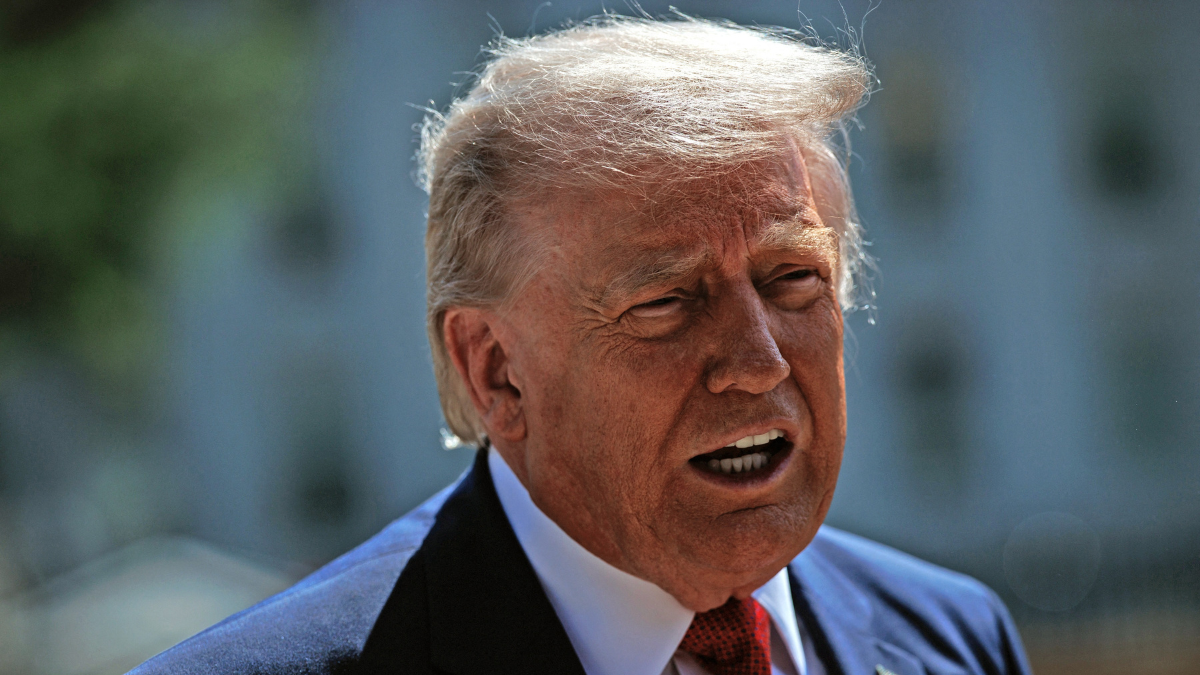 Donald Trump sends warning to Stephen Colbert ahead of his late-night ...