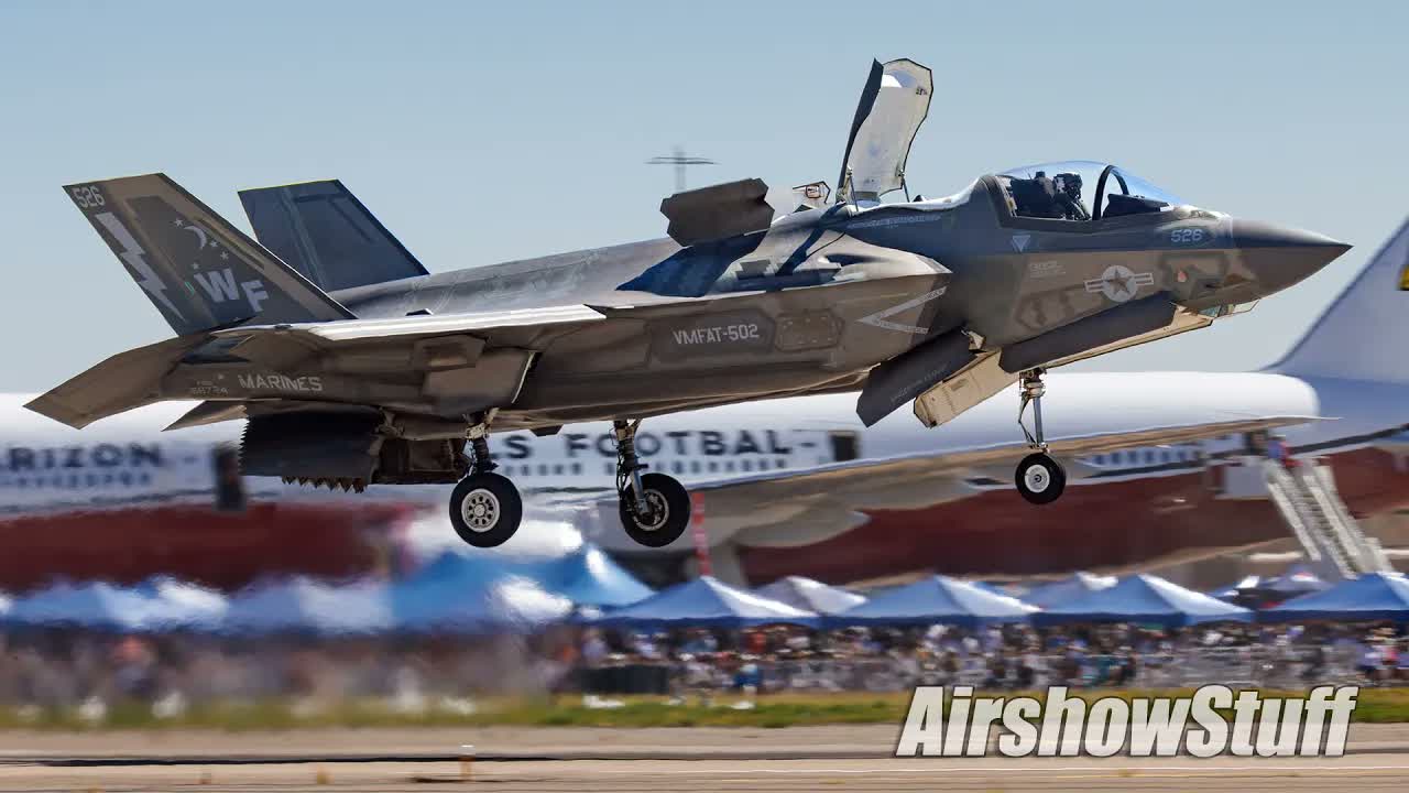 Watch this fighter hover just feet above the ground - "No escape"