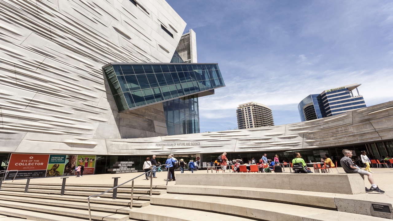 Inside Dallas’s weirdest building: dinosaurs, gems, and a diagonal ...