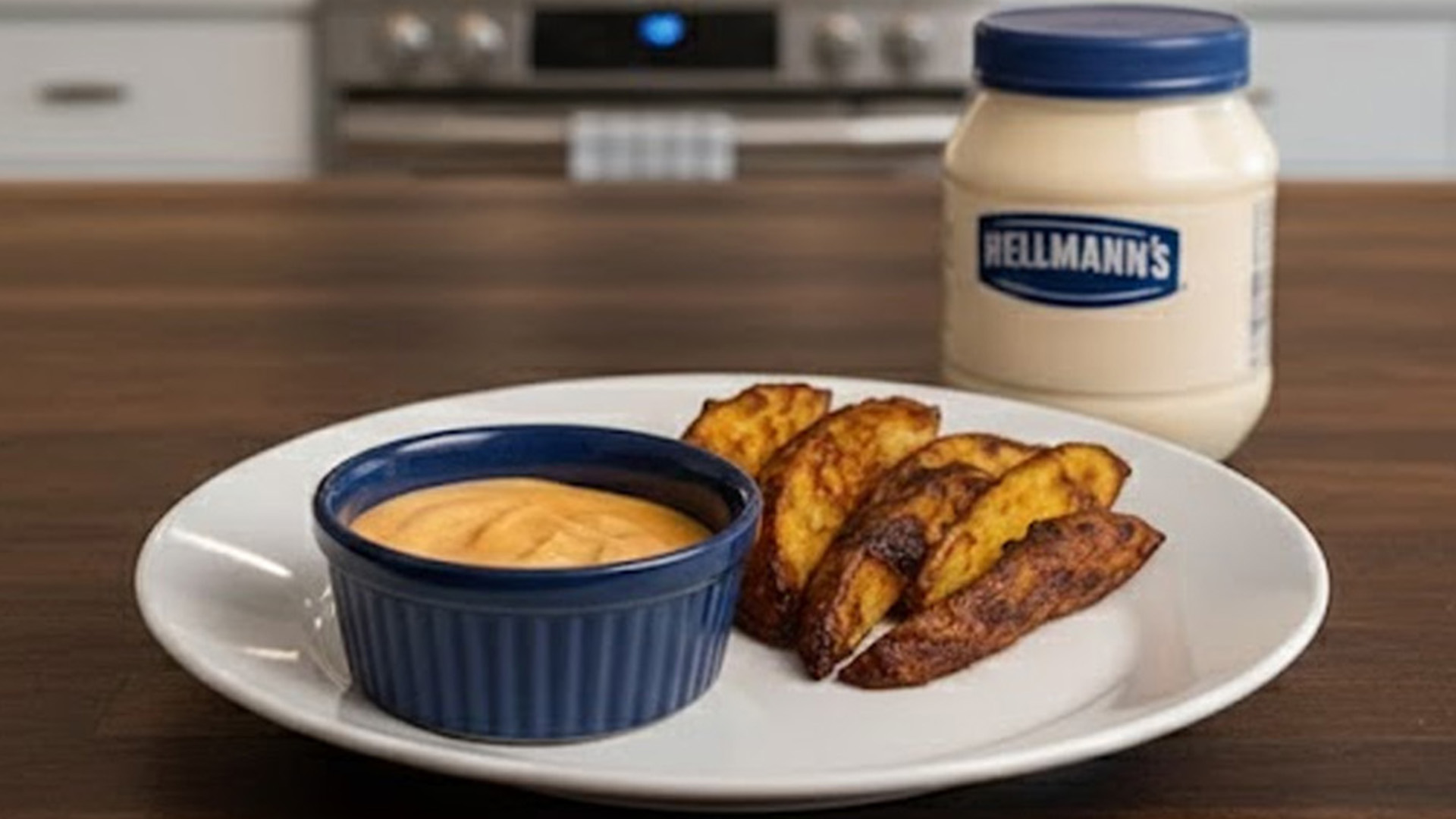 How to make fried plantains with spicy mayo dip