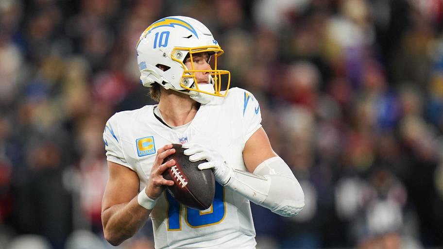 Los Angeles Chargers 90-man roster spotlights: Justin Herbert