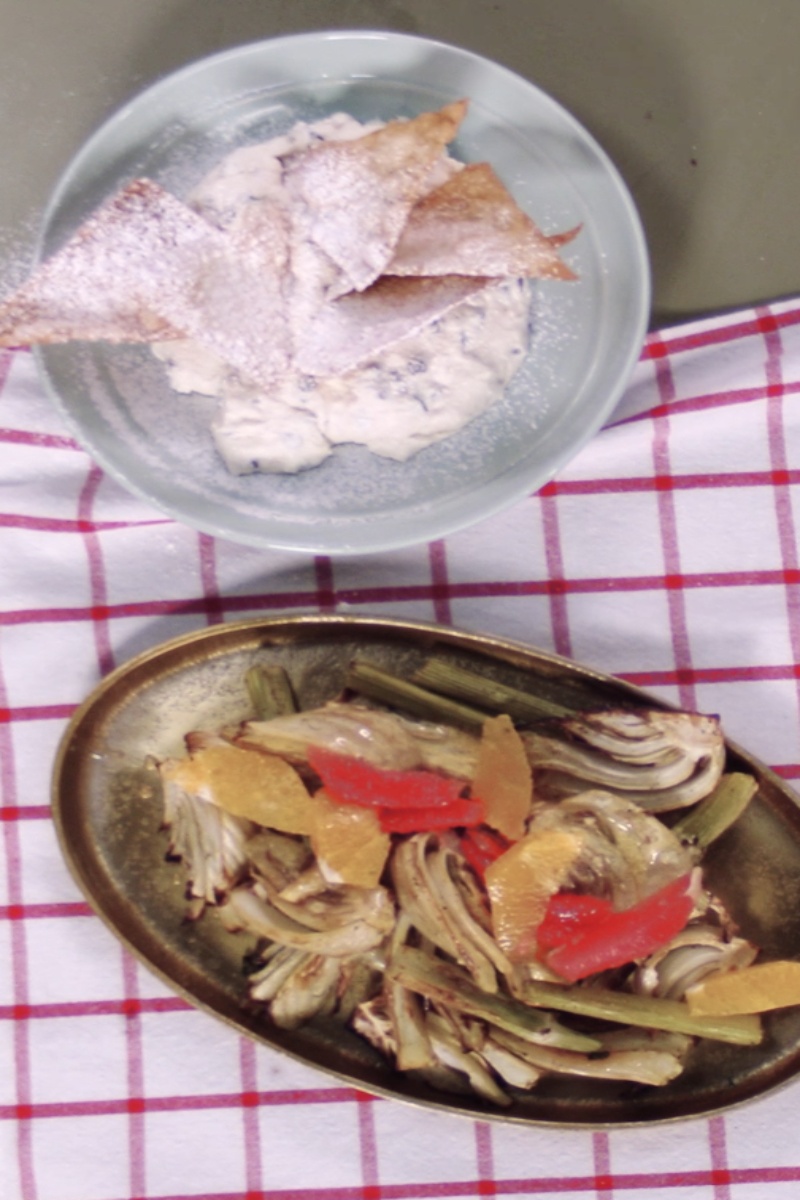 Creamy cannoli dip with crispy wonton dippers