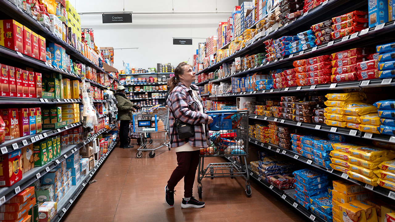 Walmart warns shoppers could face higher prices as fuel costs surge ...