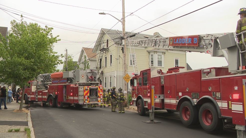 1 firefighter injured in Providence house fire