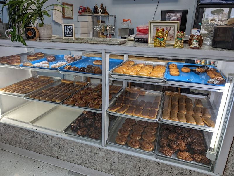 10 old-school Oregon donut shops that are better than anything new