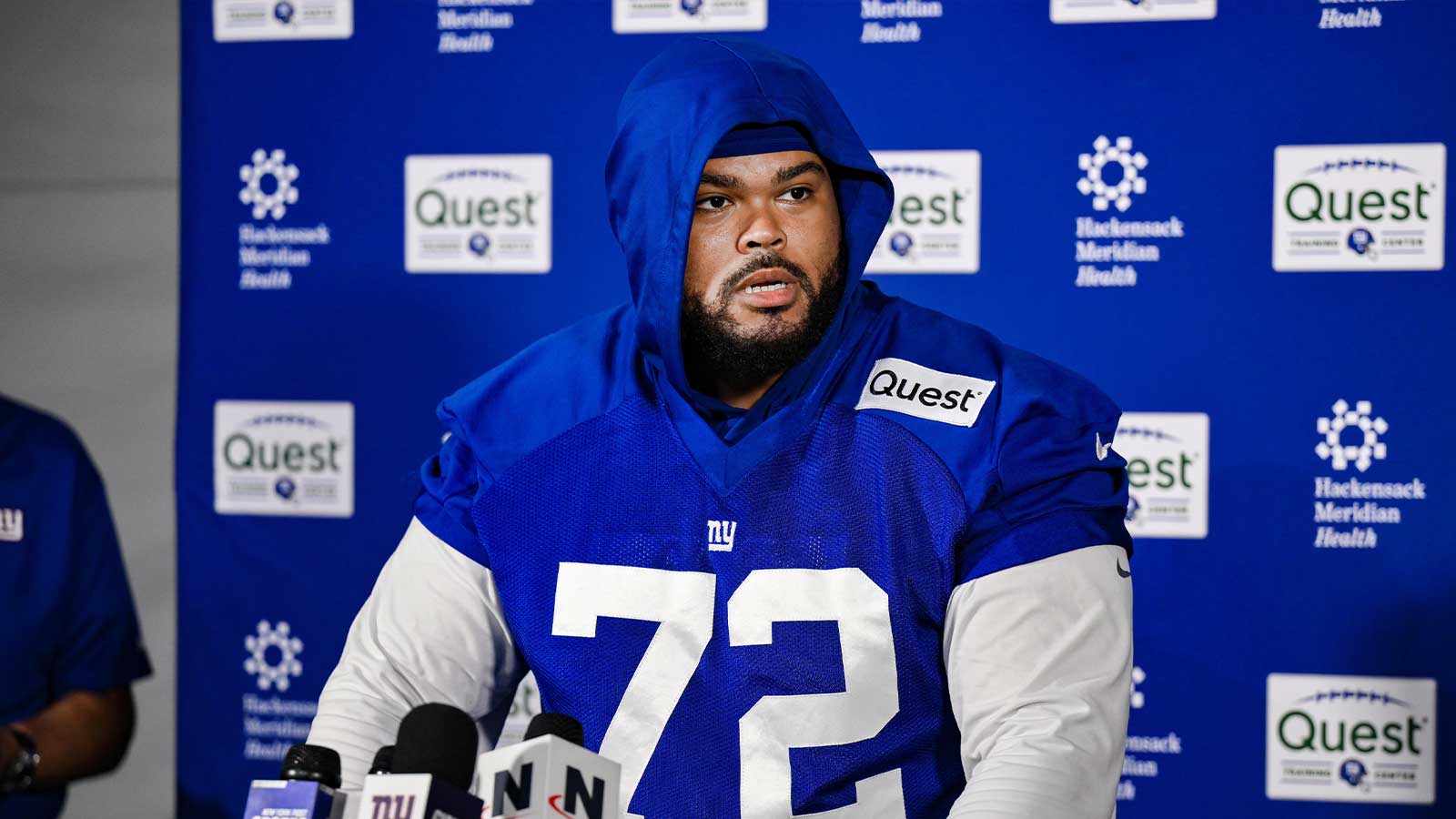 Giants’ Jermaine Eluemunor was ready to flex on ‘overweight’ critics ...