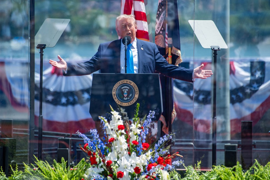Trump says he's in 'no hurry' on Iran deal; SpaceX files for historic IPO