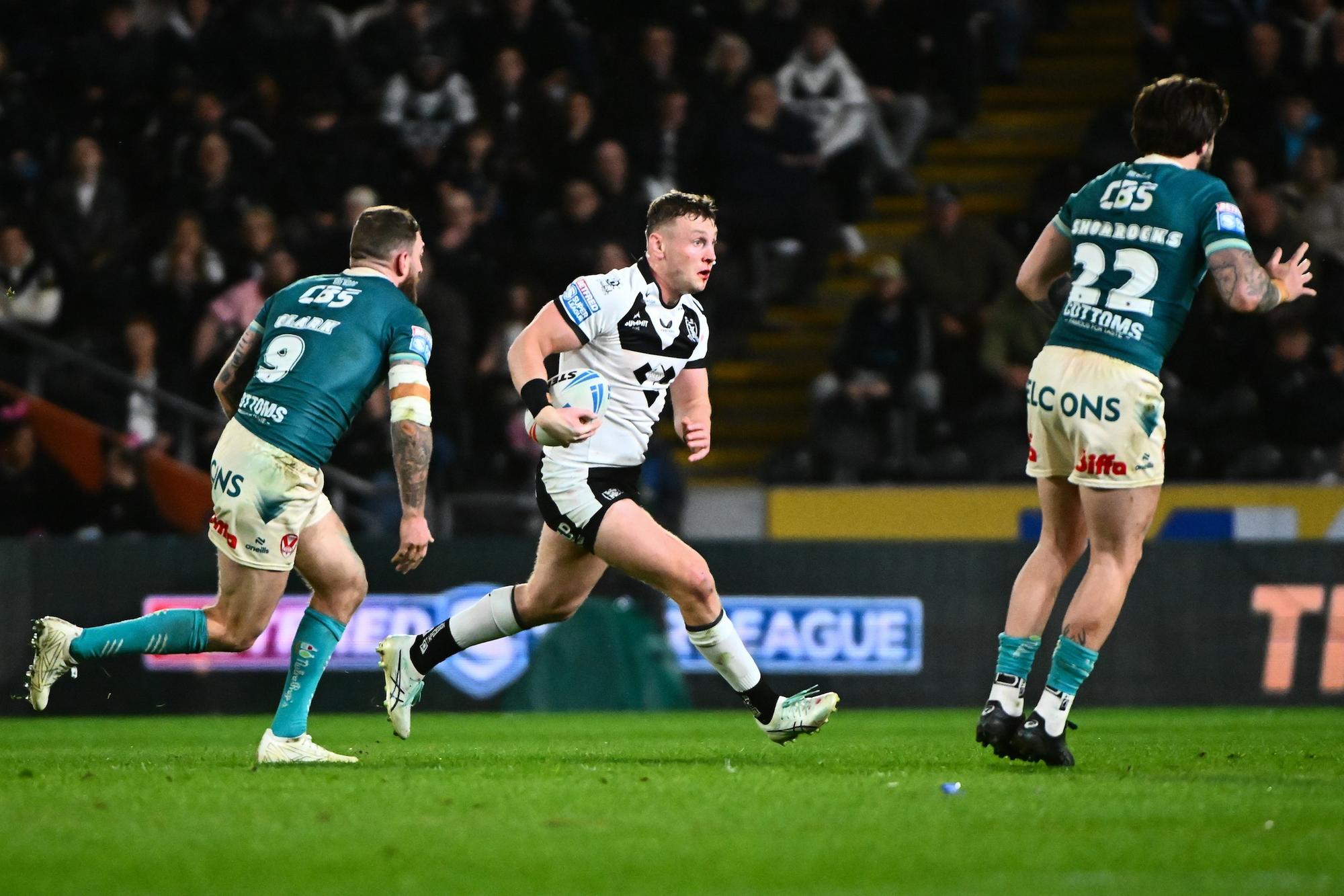 'It's been tough': Harry Newman lifts lid on losing his place, Hull FC ...