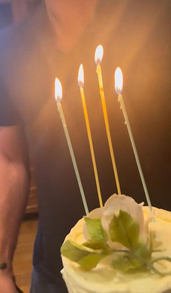 Prince Harry's anniversary cake for Meghan Markle leaves royal fans ...