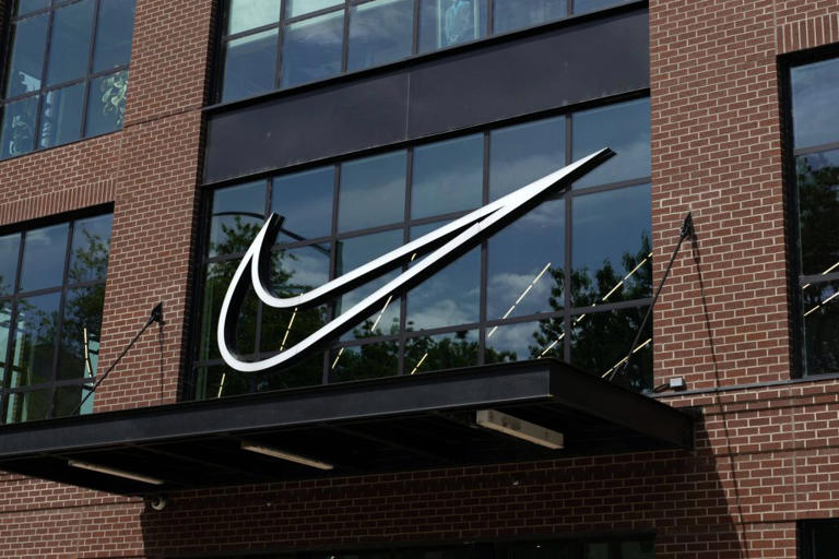 Krass! Neue Nike-Kollektion ist sexy und luftig zugleich – Sportler ...