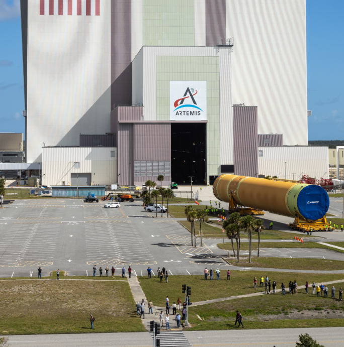 NASA shifts mission focus to lunar docking systems | Artemis III ...
