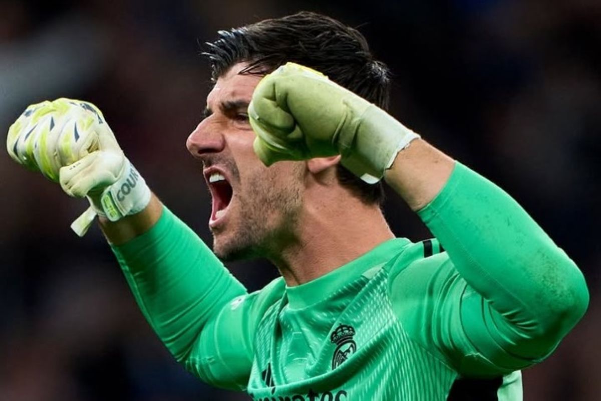 Thibaut Courtois full proyek! Usai akuisisi klub promosi Ligue 1, kiper ...