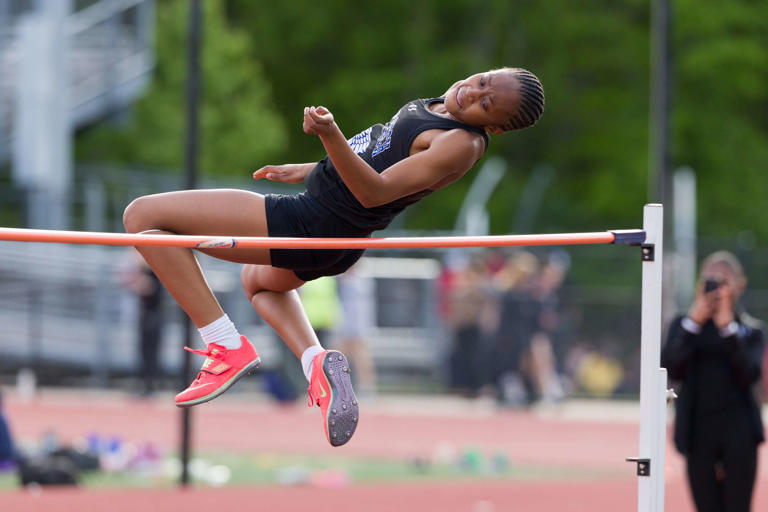 NJ girls track & field top 20, May 21: Sectional championships bring in ...