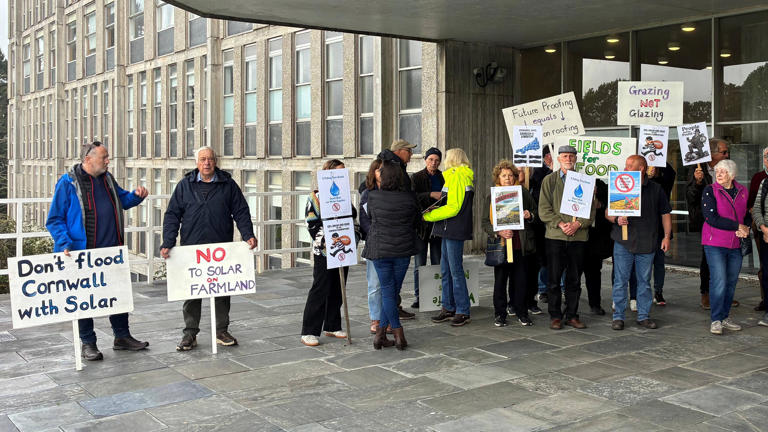 Decision deferred on plan for 19-field solar farm