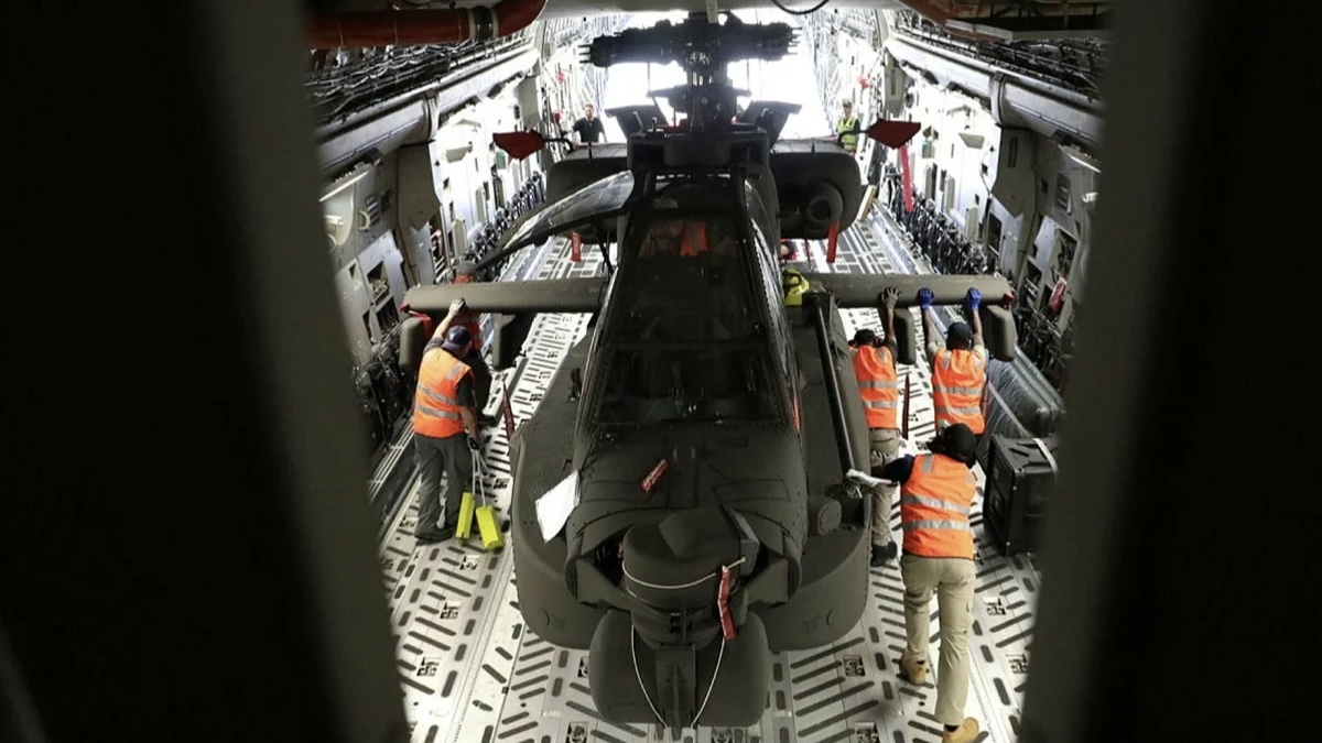 Australia receives two more AH-64E Apache helicopters from the US Army