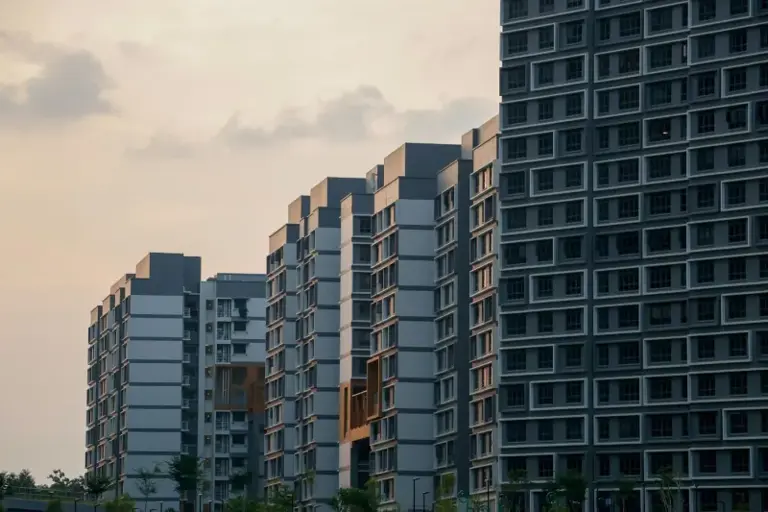 Condo rents hit record in April on CCR gains