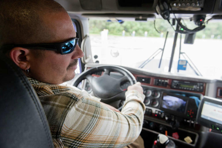 Illinois makes $2.6 million investment in truck driver training program