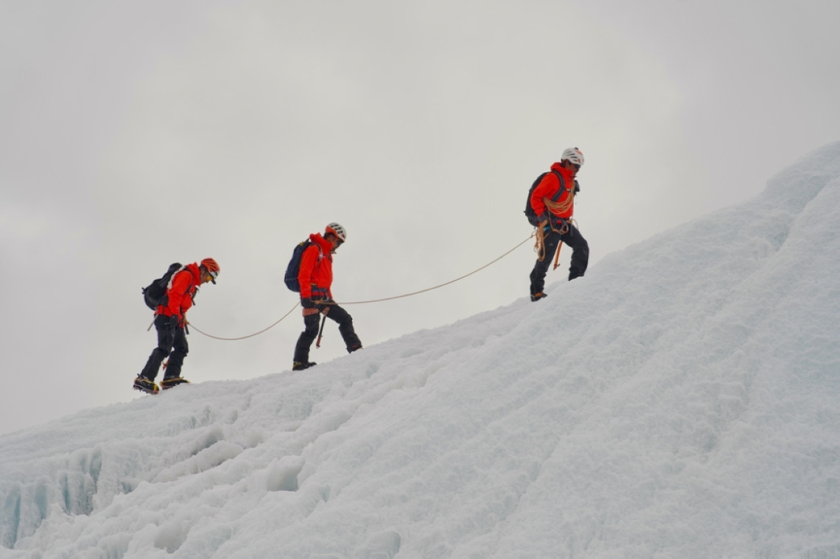 Record 274 climbers scale Mount Everest in a single day