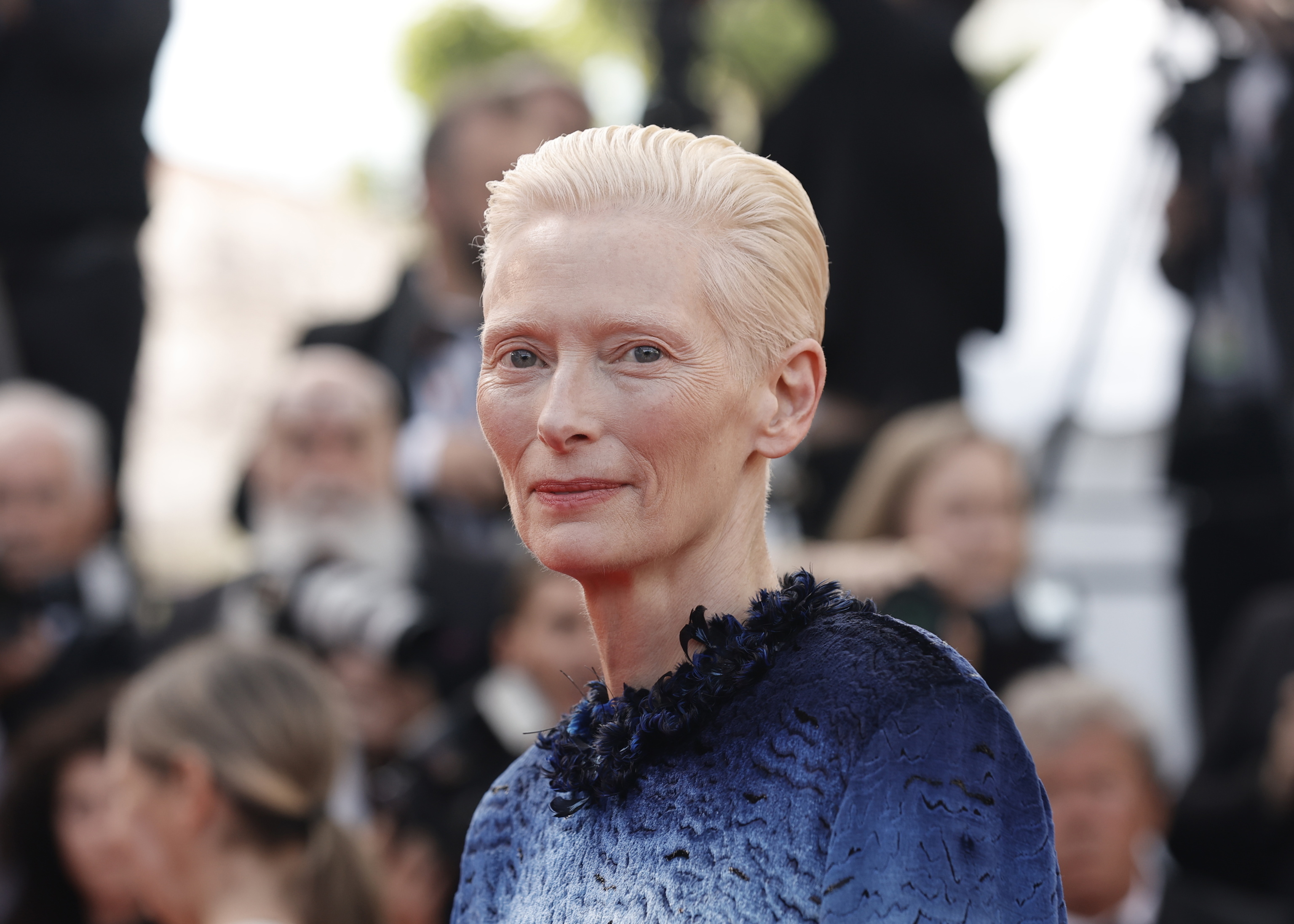 Tilda Swinton a Cannes, l'IA? Reagiamo da esseri umani