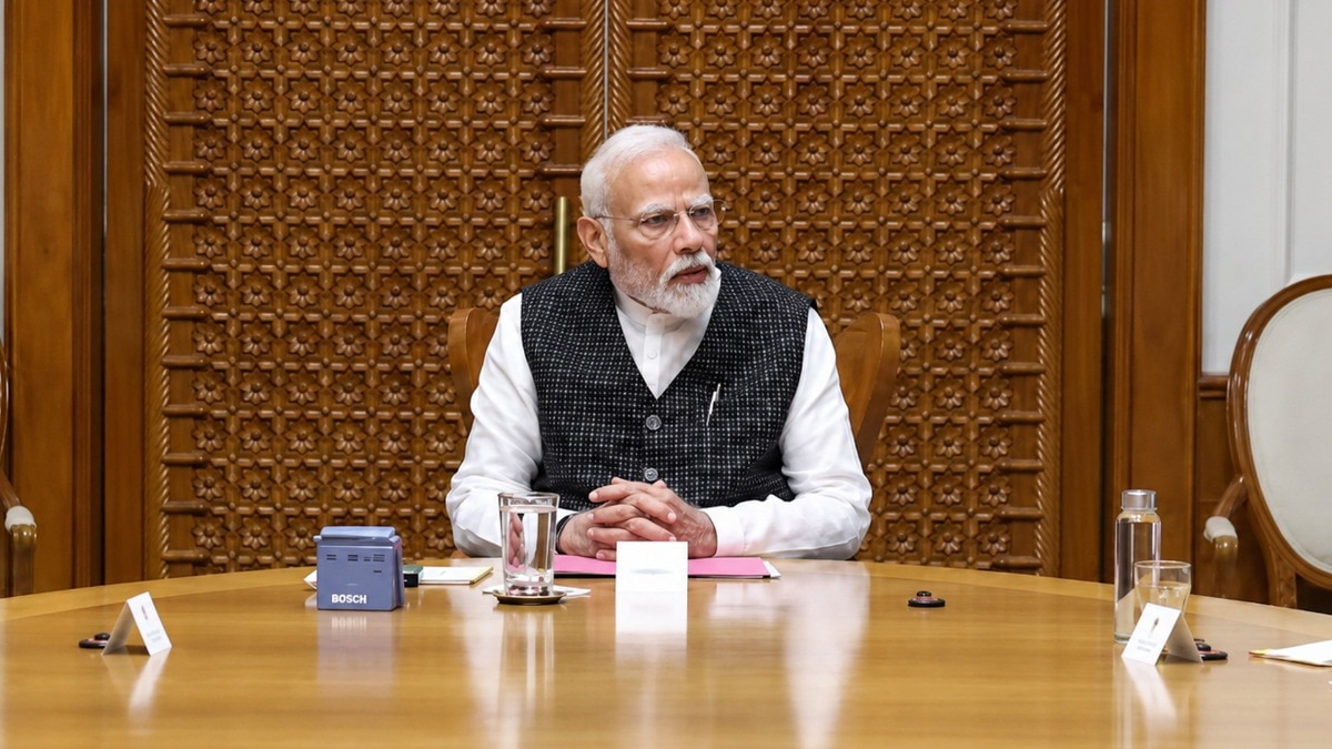 PM Modi chairs 4.5-hour marathon meet with ministers; reviews schemes ...