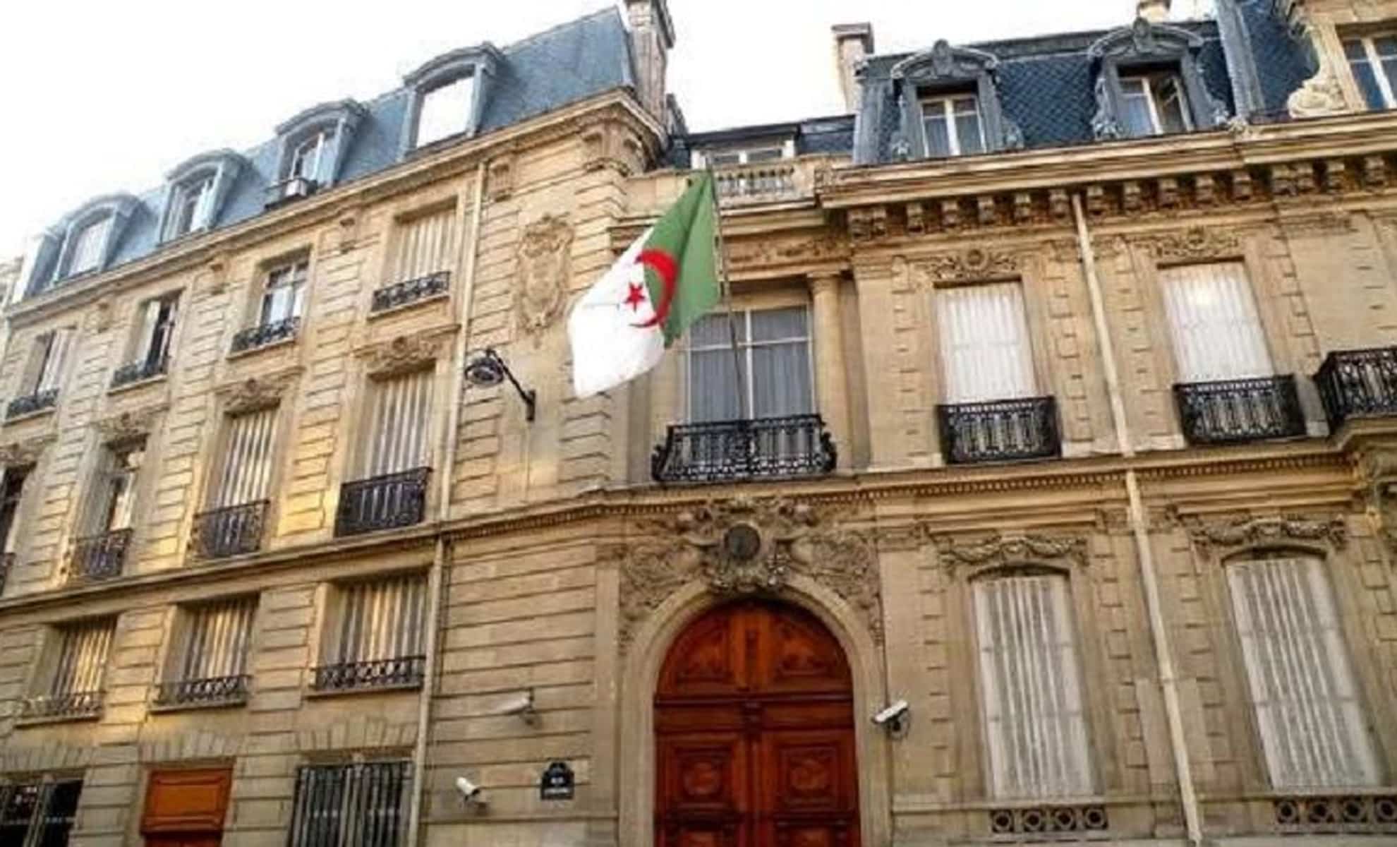 Pavillon algérien à Paris attaqué : Première réaction officielle de l ...