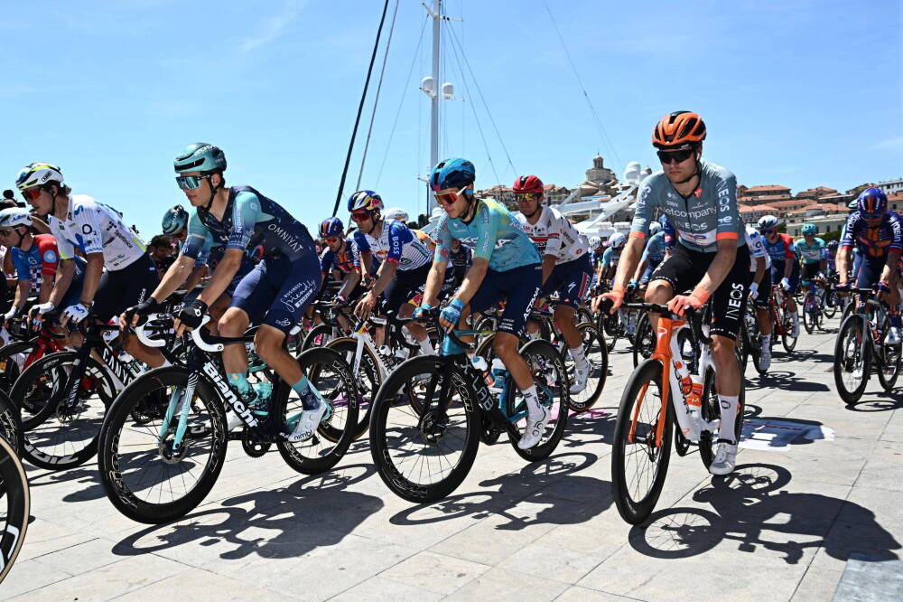 Giro d'Italia - Belg Segaert wygrał 12. etap, Portugalczyk Eulalio ...