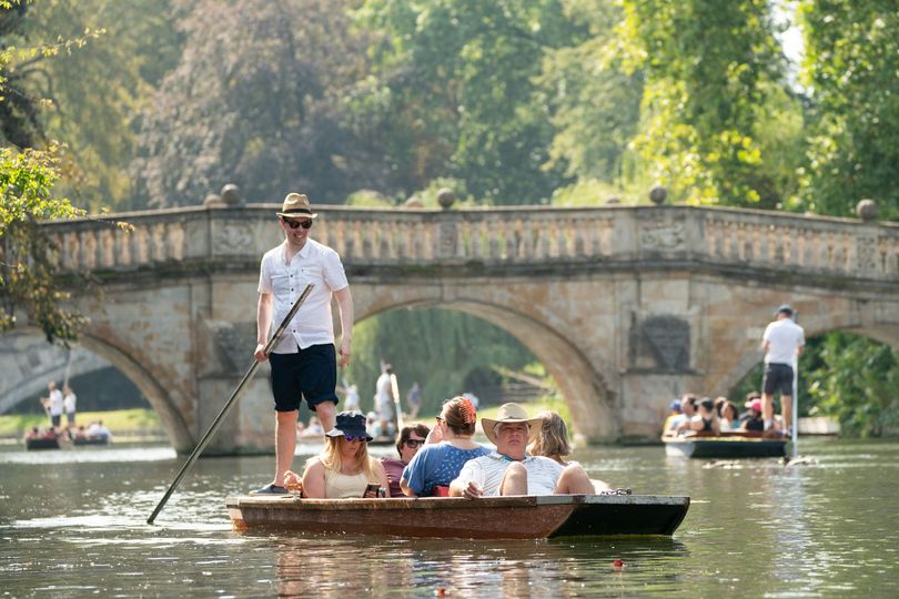 Cambridgeshire set for bank holiday heatwave as temperatures reach 31 ...
