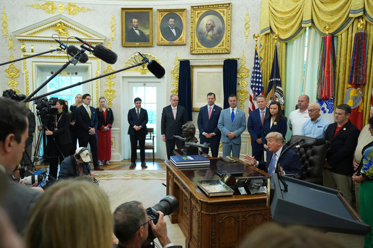 Trump calls off AI executive order over concern it could weaken US tech ...