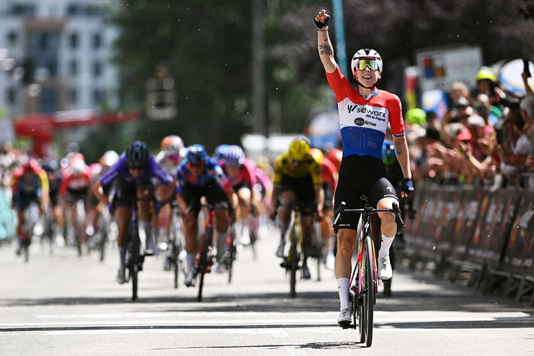 Vuelta a Burgos Feminas: Unbeatable Lorena Wiebes gallops to opening ...