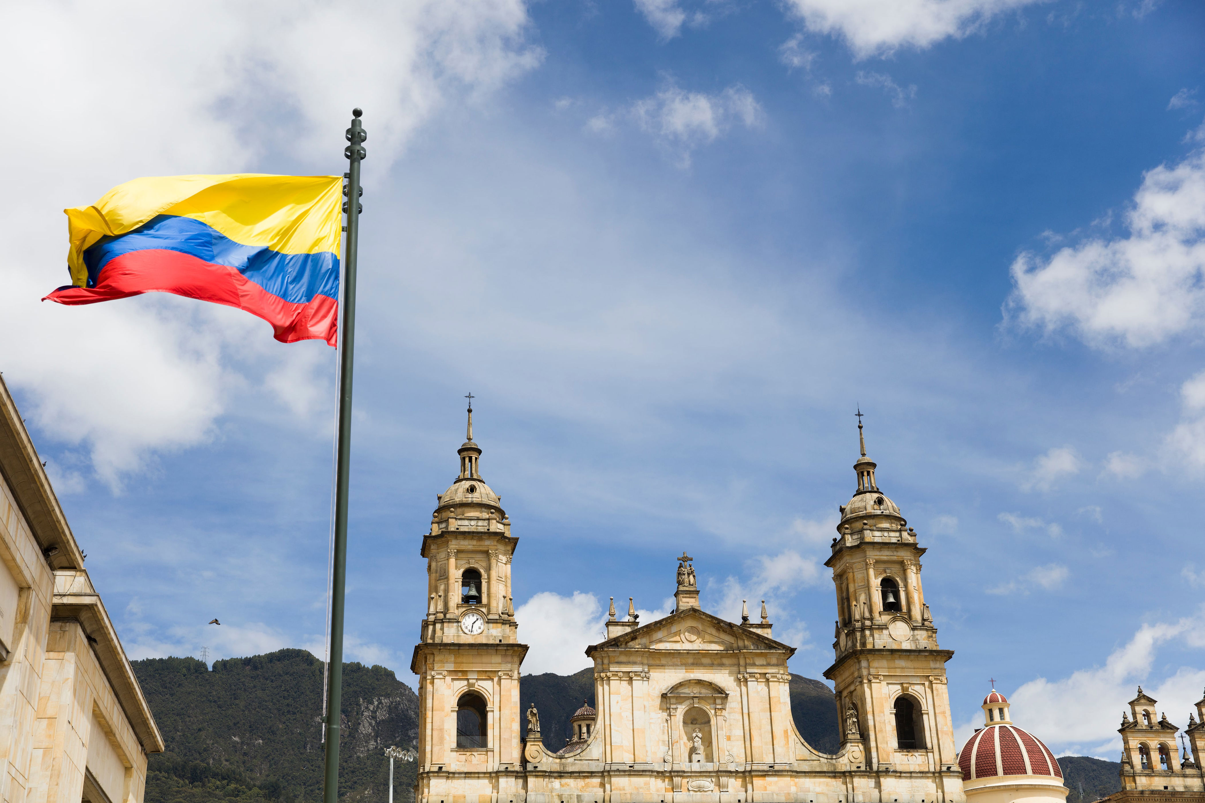 Feriado 24 de mayo 2026: Movilidad, pico y placa y pagos en Ecuador