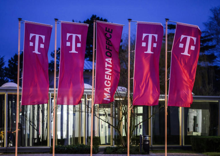 Schlag gegen Google: Telekom und SAP bauen KI-Plattform für deutsche ...
