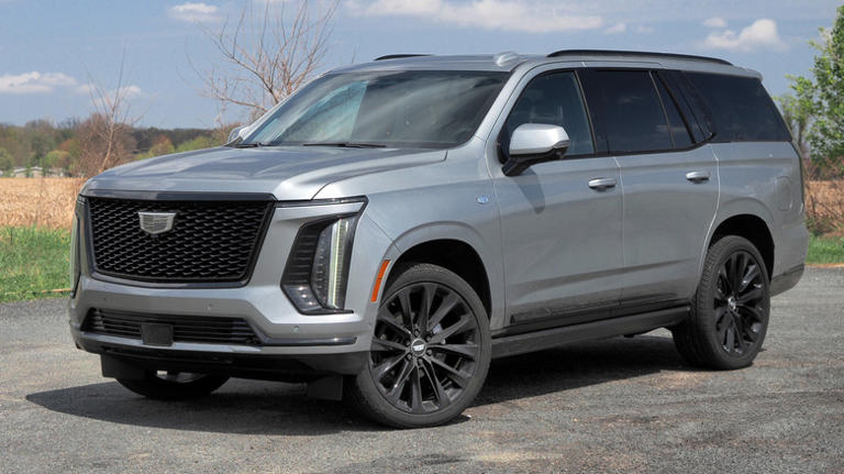 4 things I couldn't ignore while driving Cadillac's Escalade (which is ...