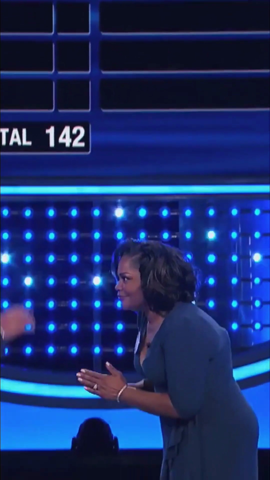 Mo’Nique impresses Steve Harvey on Celebrity Family Feud