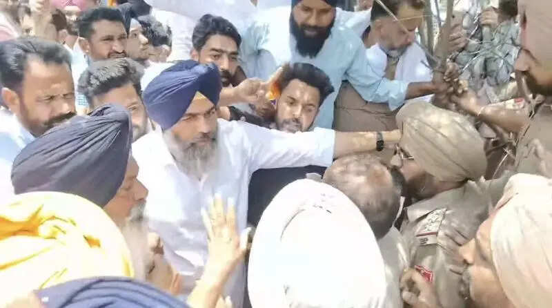 SAD protests arrest of Faridkot district president