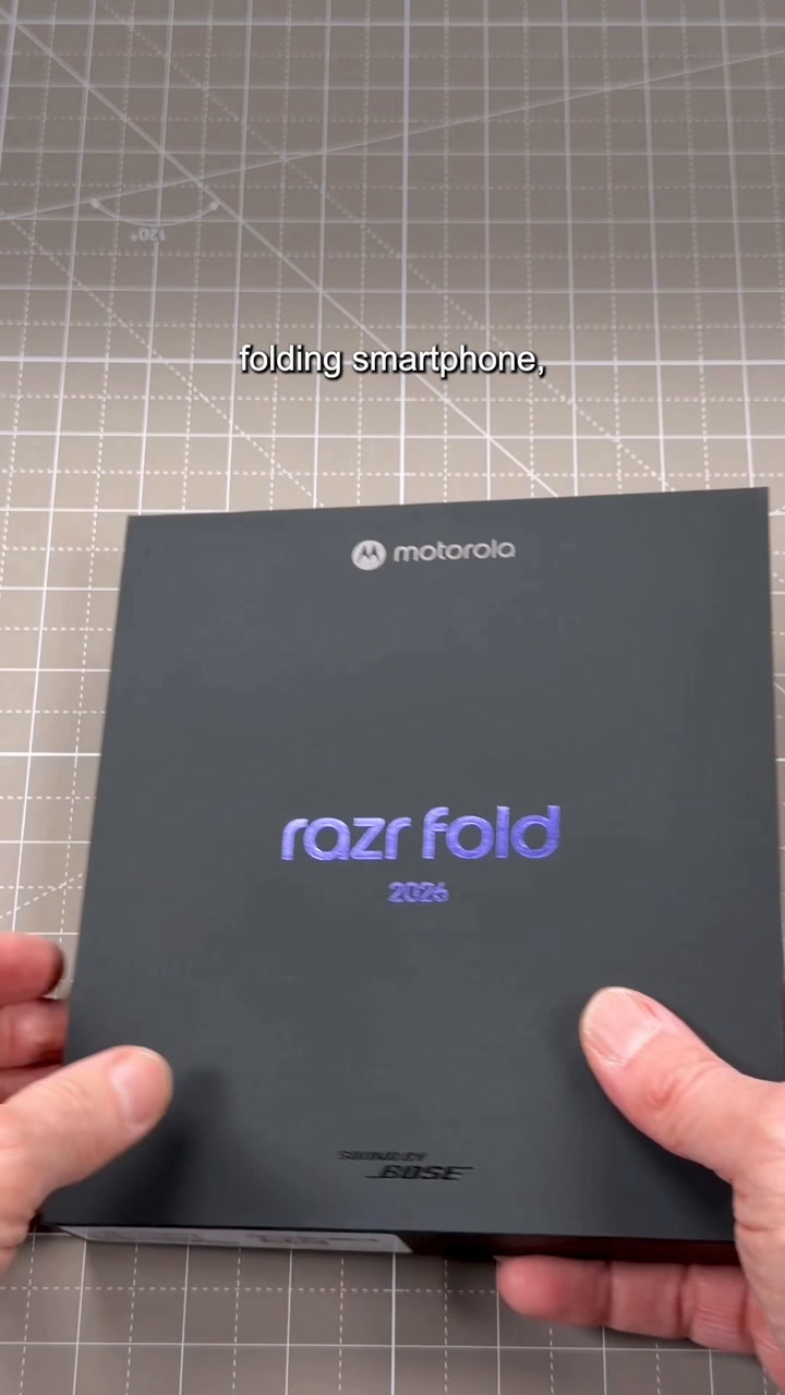 Unboxing the $1,899-£1,799 Motorola Razr Fold. Would you pay this much?