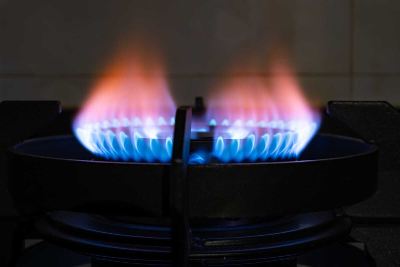 Forecasts for hot US temps boost nat-gas prices