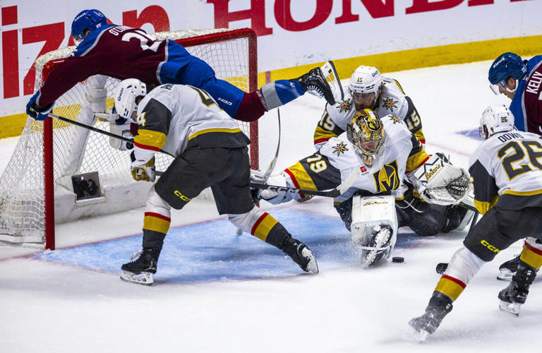 Carter Hart locked in as Golden Knights steal WCF opener on the road