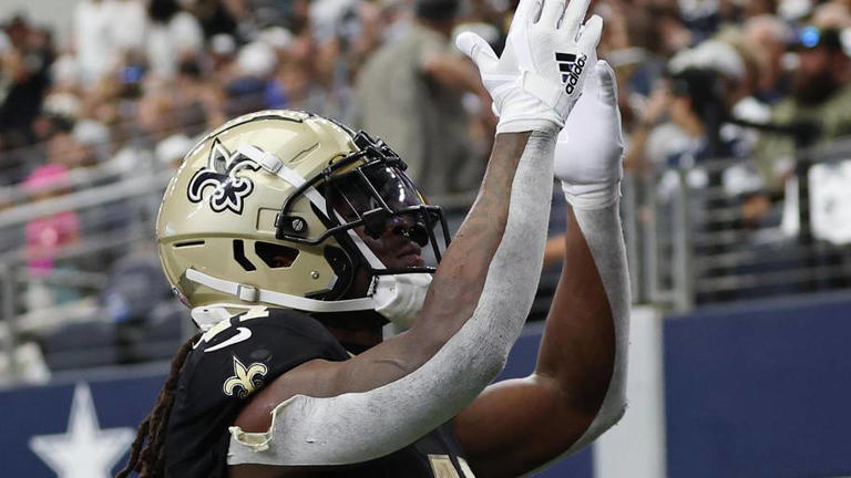 Viral Alvin Kamara-Cowboys photo raises question: Is Dallas realistic fit?