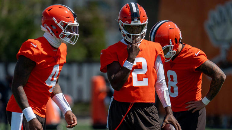Quarterback battles, rookie debuts headline 10 early NFL OTA observations