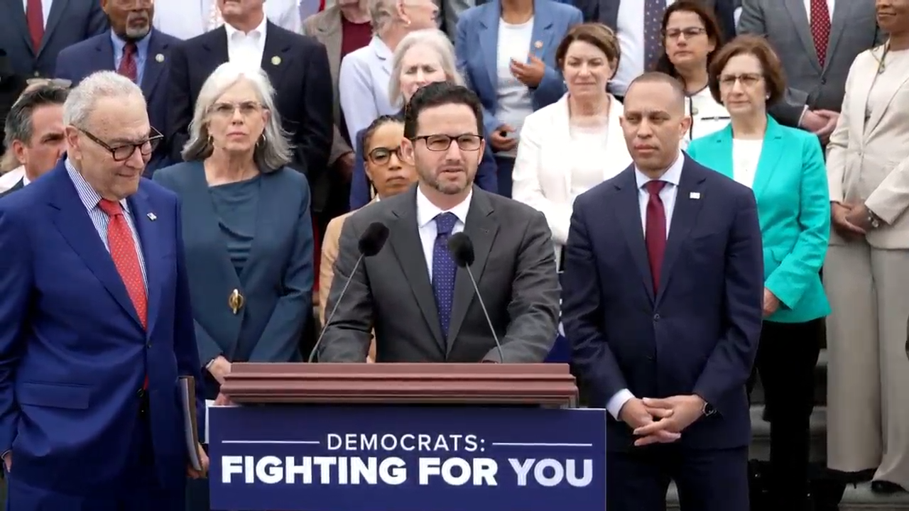 'What a disgrace': House and Senate Democrats slam GOP colleagues for ...