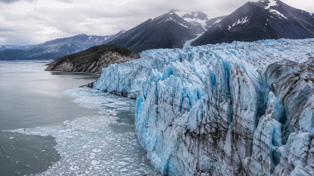 Alaska glacier warning raises West Coast quake fears