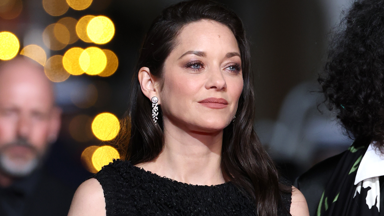 How Marion Cotillard chicly broke the Cannes dress code