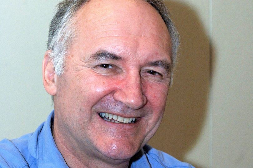 EastEnders actor Michael Keating dead as tributes flood in for well ...