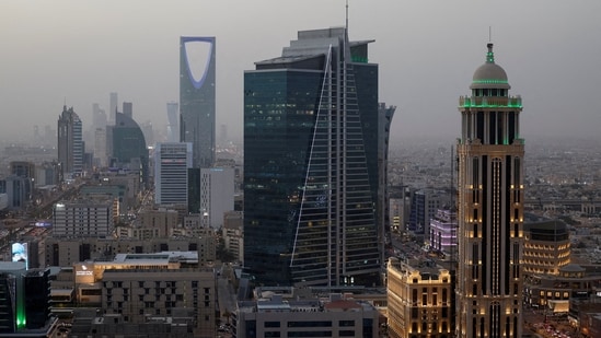 Saudi Arabia suspends new consultancy contracts amid US-Iran war ...