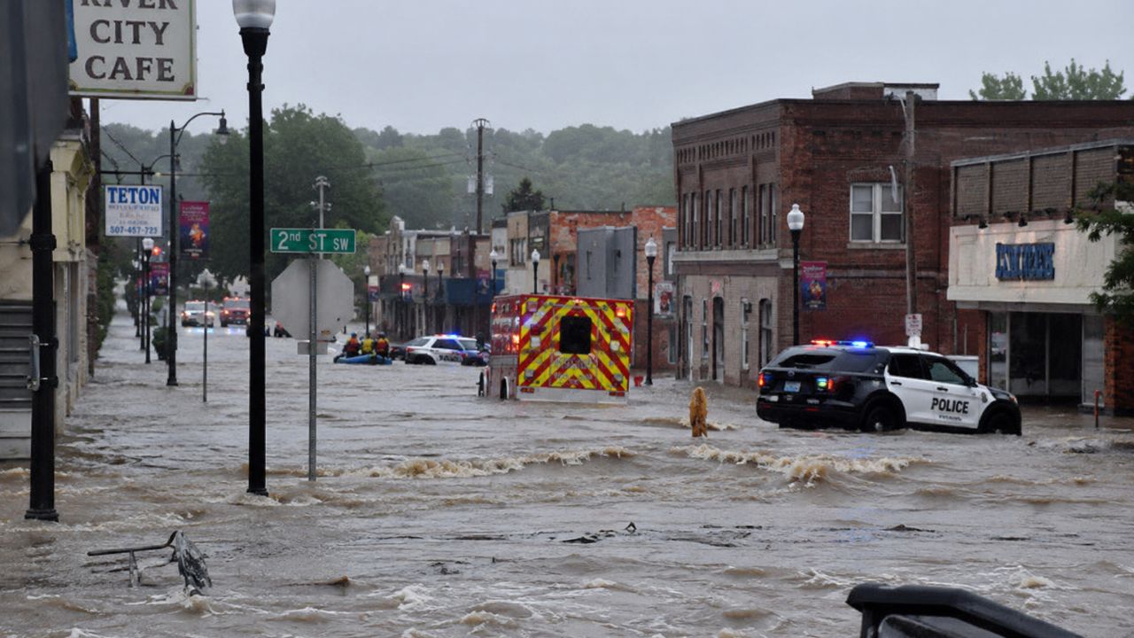Flash flood emergency: Midwest rivers overwhelmed after week of storms